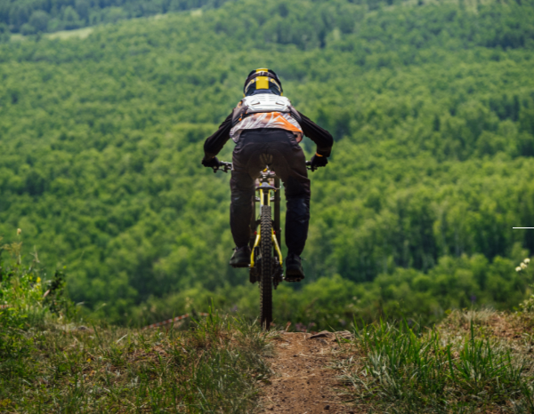 Guide pour choisir une potence de vélo : types et mesures.